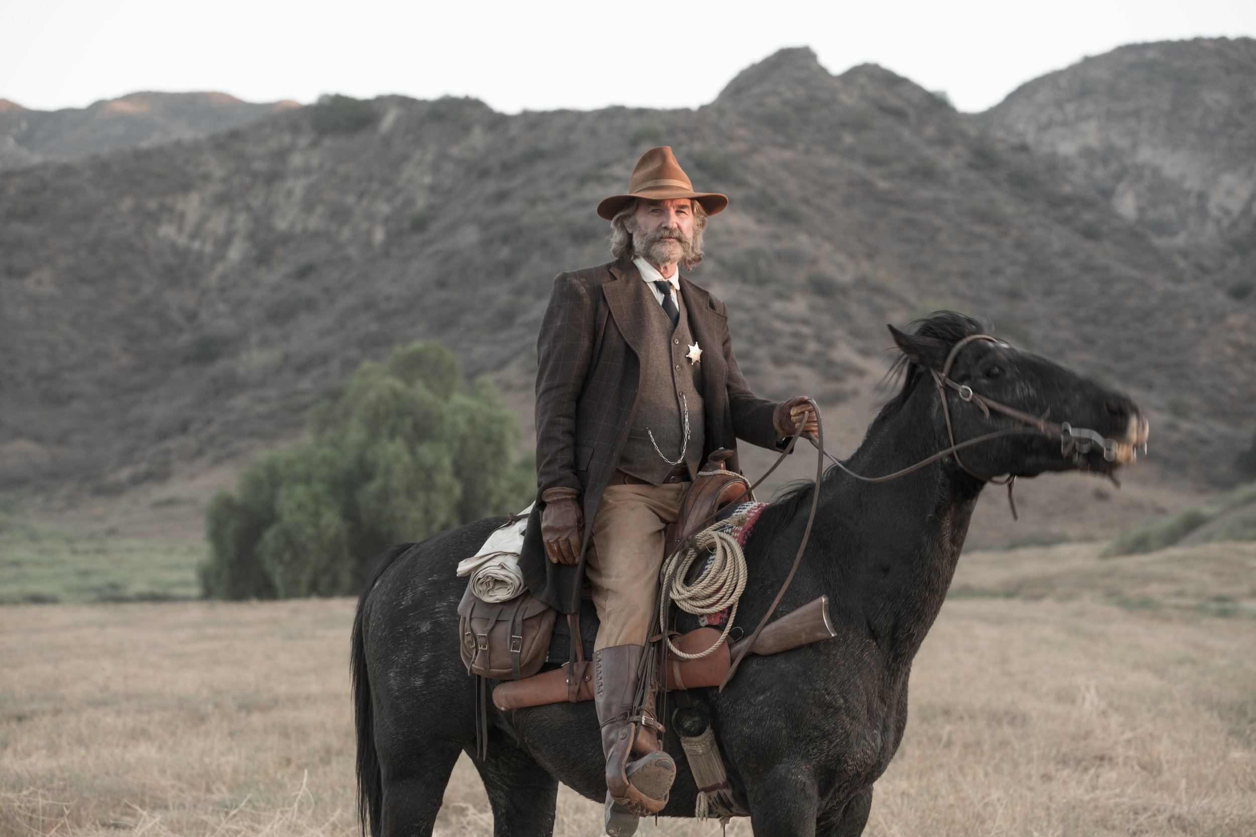 Bone Tomahawk Movie Review: Cannibal Horror Western With Kurt Russell ...