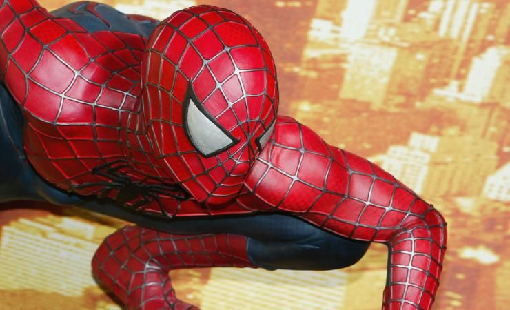 Stanford's Gecko Glove Proves Spider-Man Could, Theoretically, Climb Walls