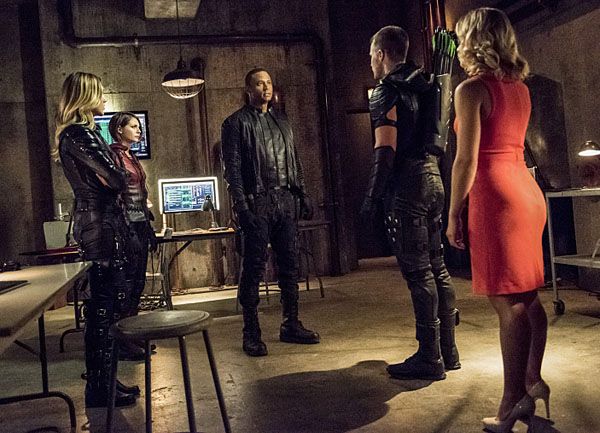 ‘Arrow’ Season 4: [SPOILER] Dies In Episode 18 ‘Eleven-Fifty-Nine’