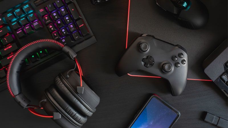 Holiday Gift Guide 2019: 8 Gift Ideas For PC Gamers