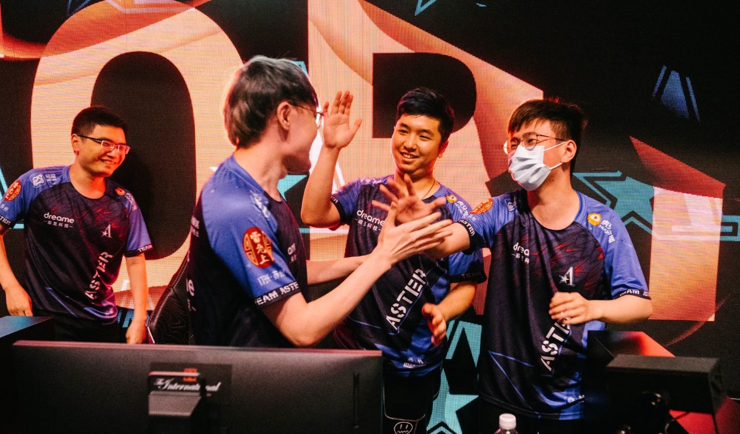 Dota 2 The International 2022: Tundra Esports Facing Team Aster in Upper Bracket R2